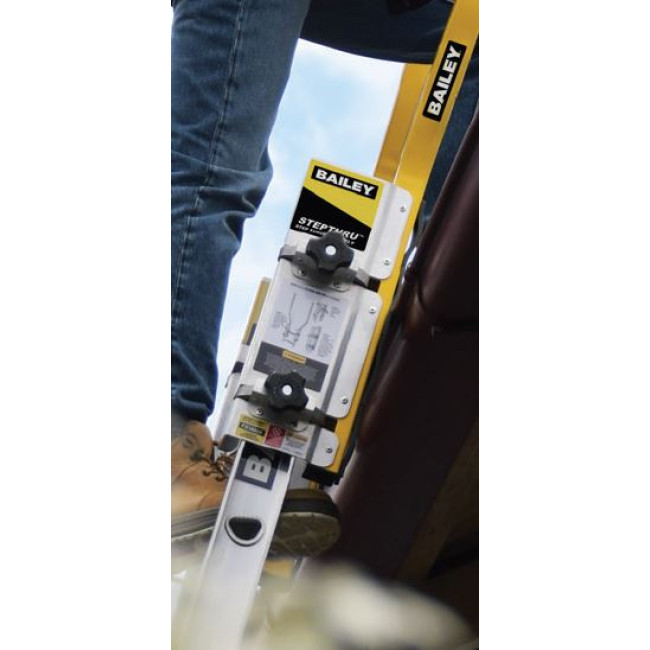 STEPTHRU EXTENSION LADDER SAFETY DEVICE